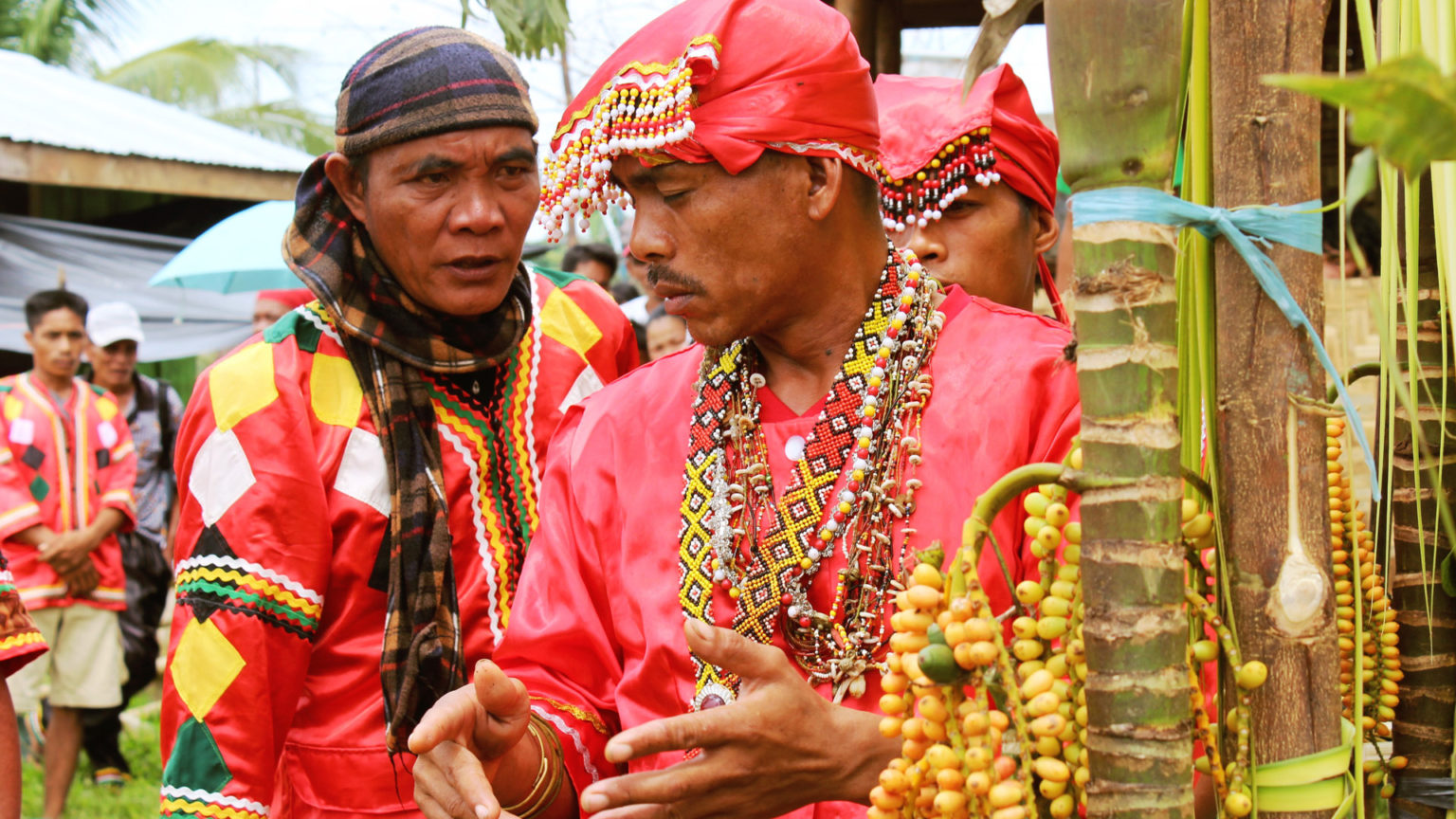 Philippines-ritual_2 ©Kim Reina Toyongan-1920x1080px - Territorios de vida